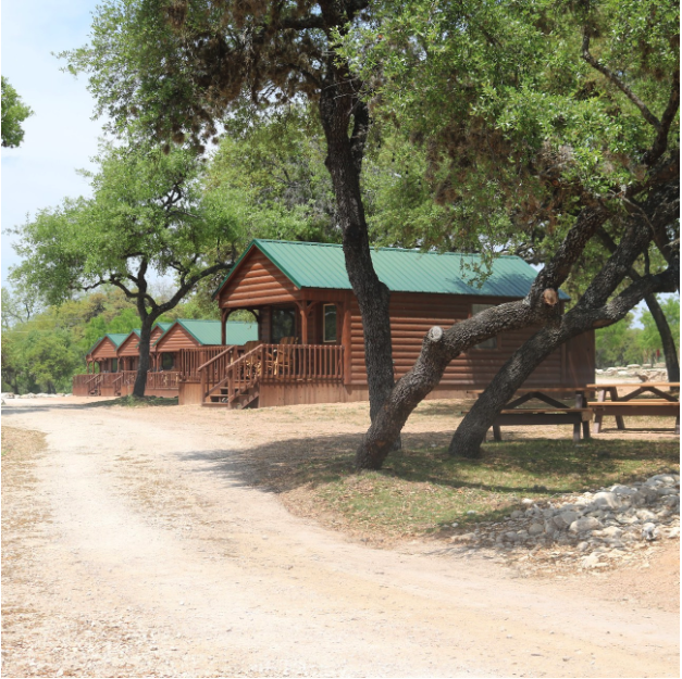 Drivetanks.com - Lodging - "The Barracks"